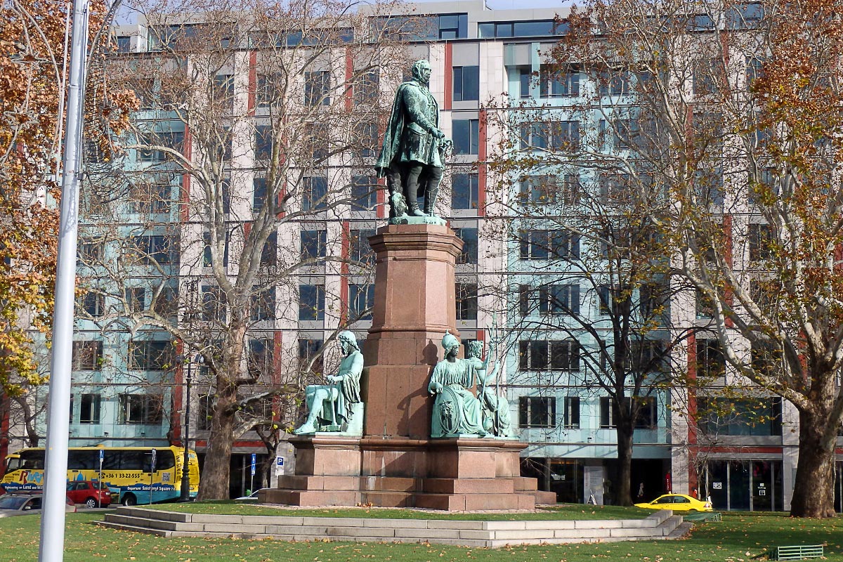 Visiting Buda and Pest by the Danube in Hungary
